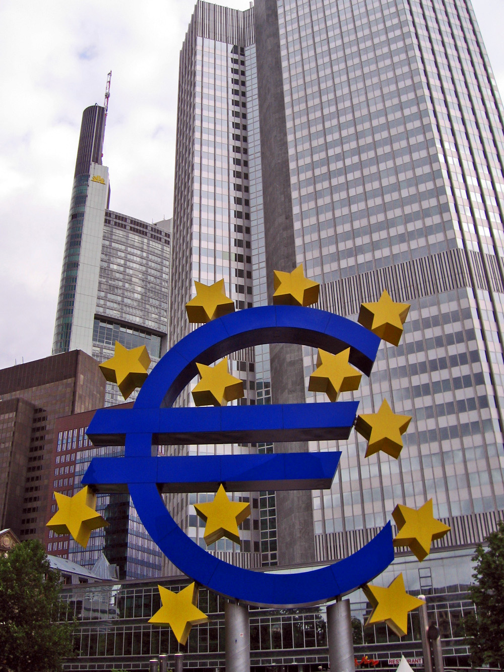The ECB loosens monetary policy – again – The Sloman Economics News Site